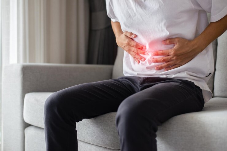 Apandisit Belirtileri Nelerdir? Apandisit Ağrısı Nasıl Olur?