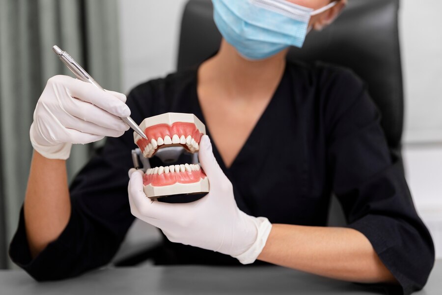 Overbite Nedir? Overbite Tedavisi Nasıl Olur?